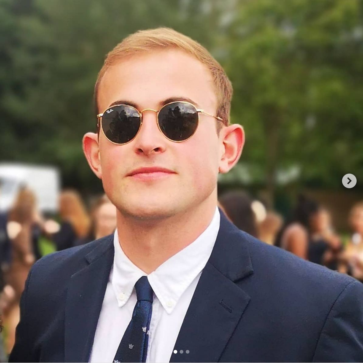 Carolyn Inglis's Instagram, Twitter & Facebook on IDCrawl